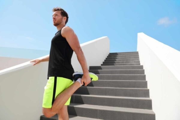 5 Best Quad Stretches For Runners And Cyclists | The Lifesciences Magazine