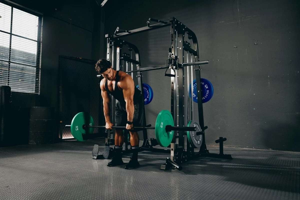 Hamstring Curls Vs Romanian Deadlifts For Stronger Legs | The ...
